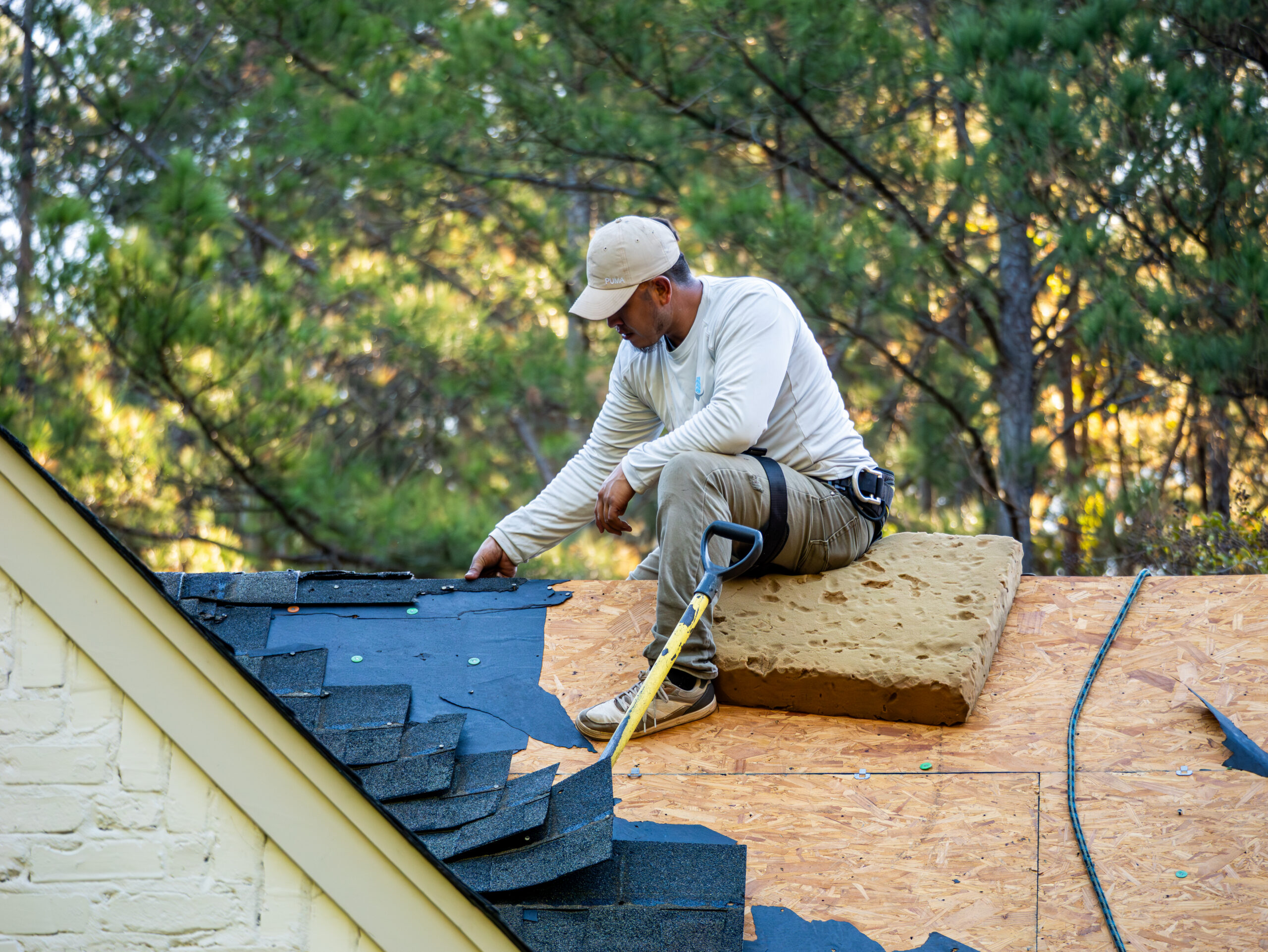 How Ice and Freezing Temps Can Damage Your Roof in Nashville